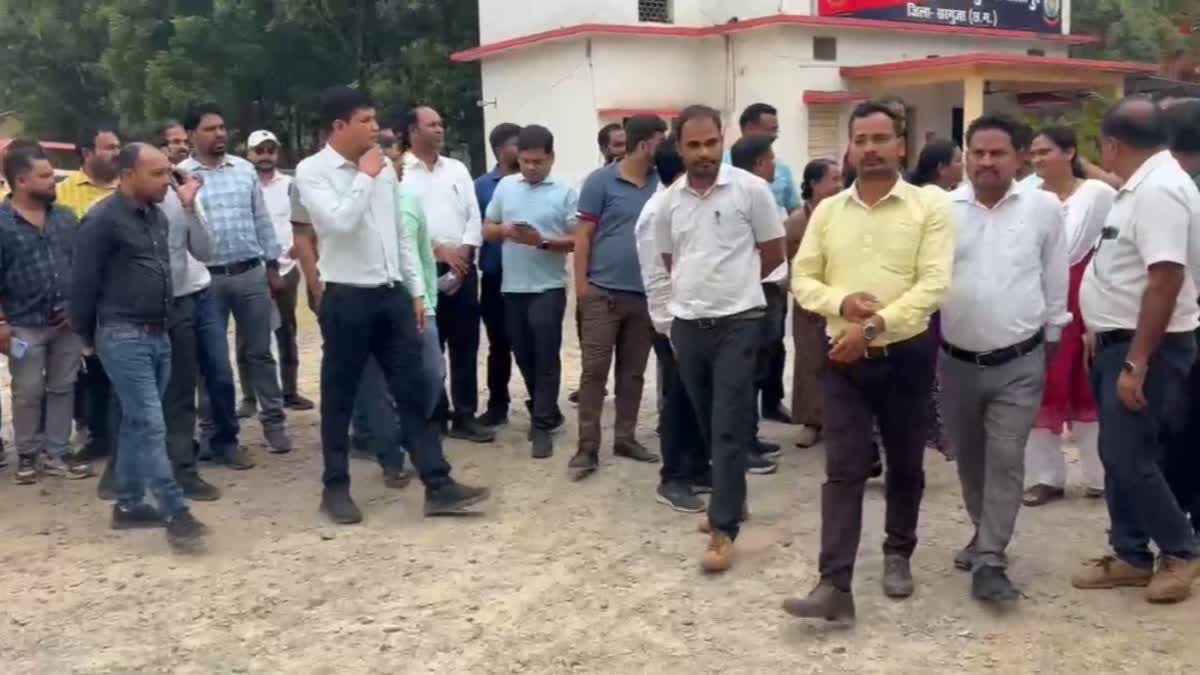 Chhattisgarh Revenue Officials On Strike Protesting Assault On ...