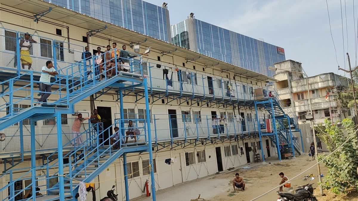 Migrant Worker Dies, 35 Injured After Iron Roof Collapses In Chennai ...