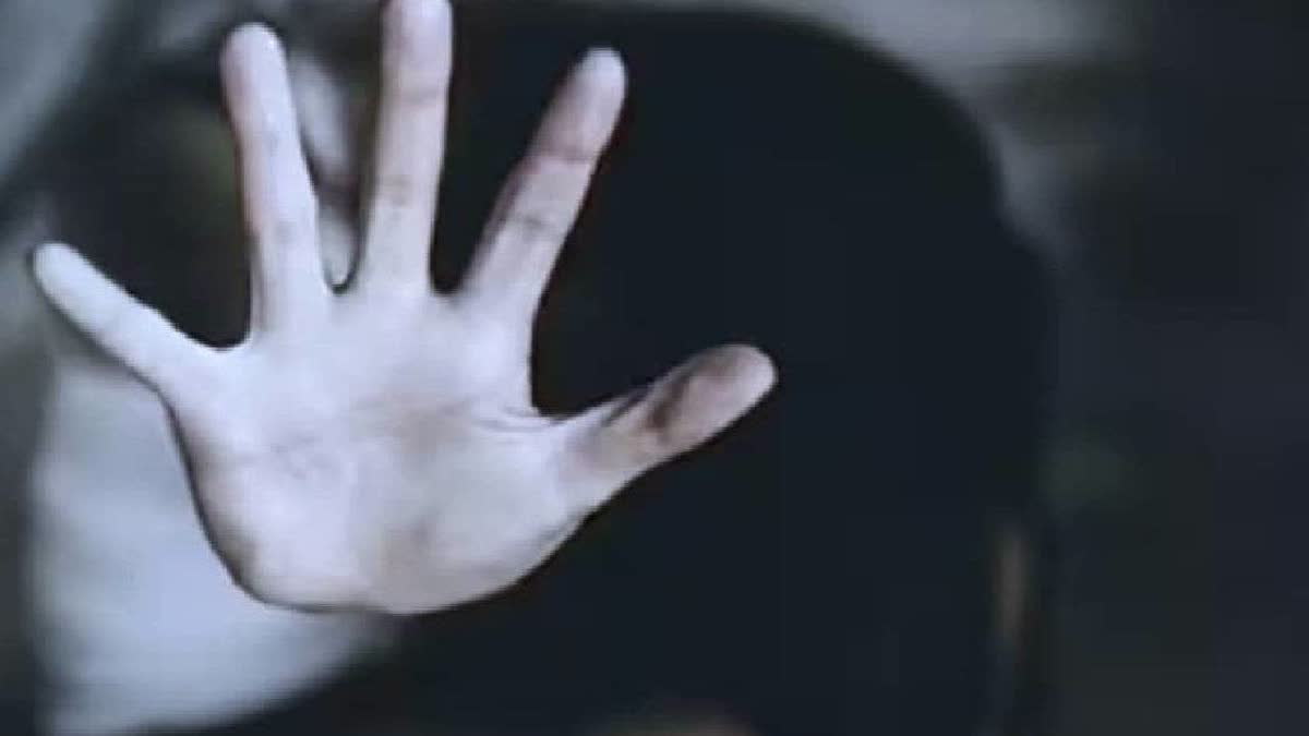 Midnight Horror: 2 Men Chase, Attack Woman Journalist's Car In Delhi ...