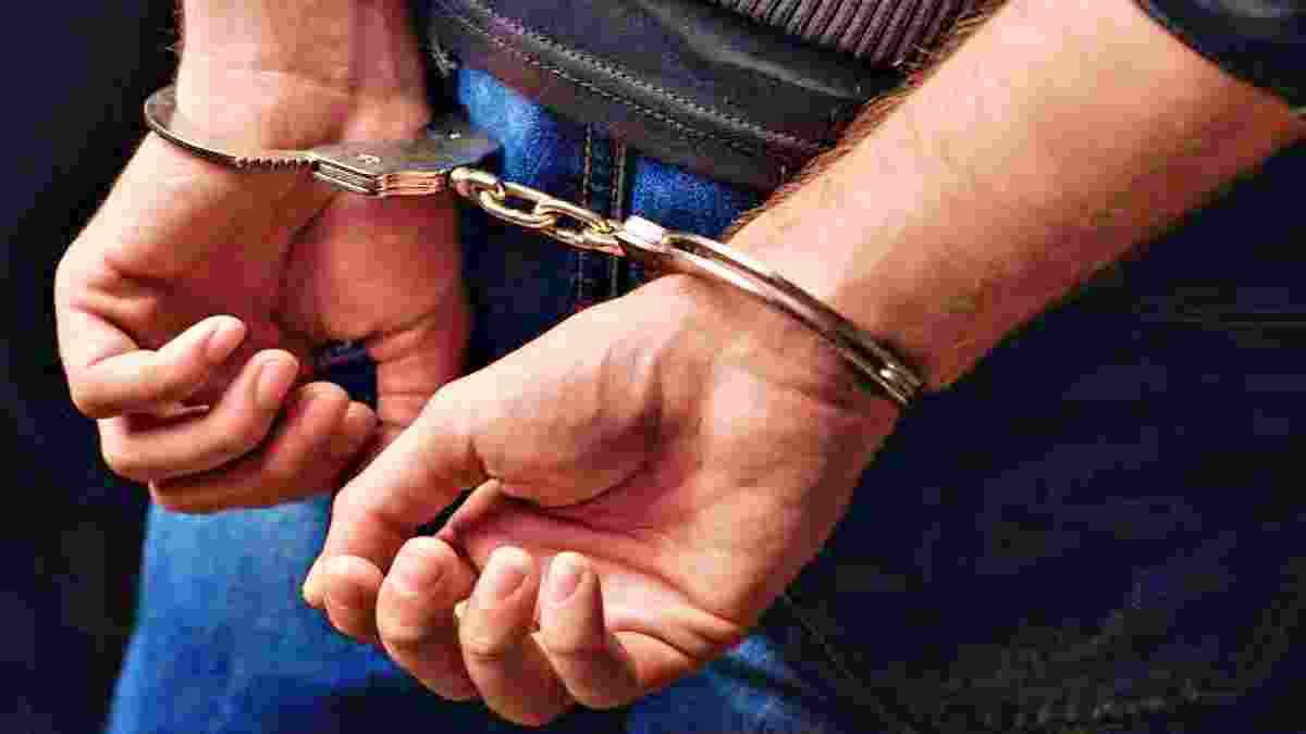 जाली दस्तावेजों से युवकों को दक्षिण कोरिया भेजता था नेवी कमांडर, ऐसे ...