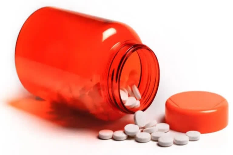 Relapse in bipolar disorder patients could be prevented by continuing ...