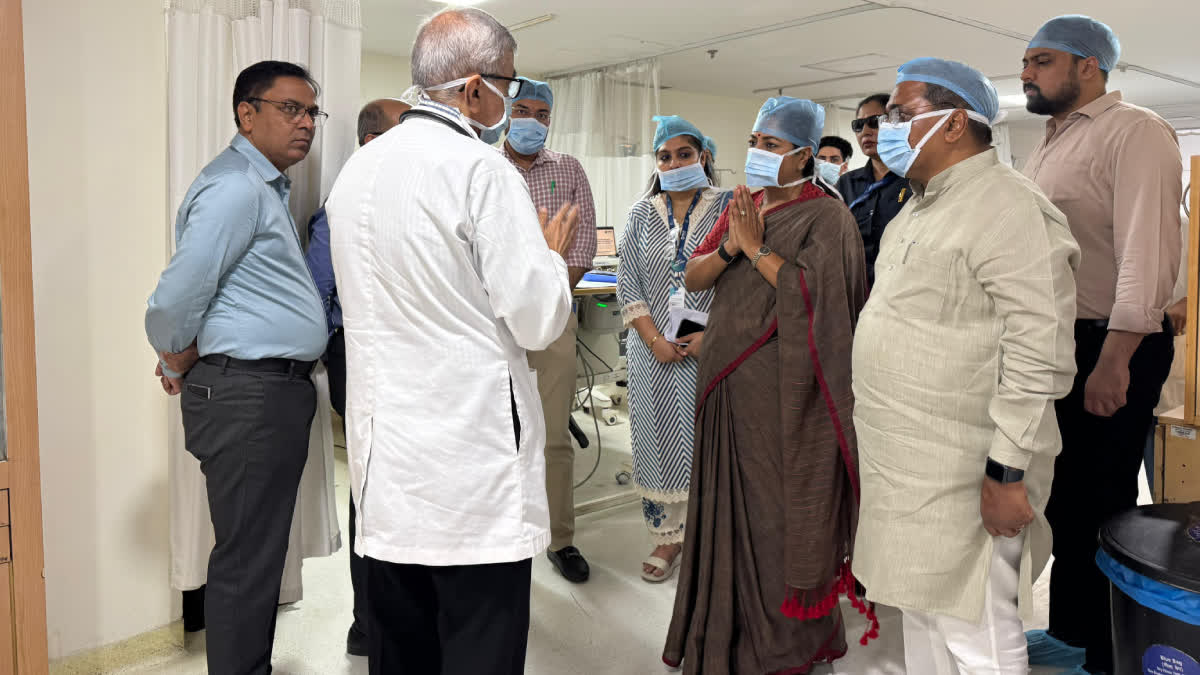 Delhi Hotel Fire: CM Rekha Gupta Meets Malviya Nagar Blaze Victims ...