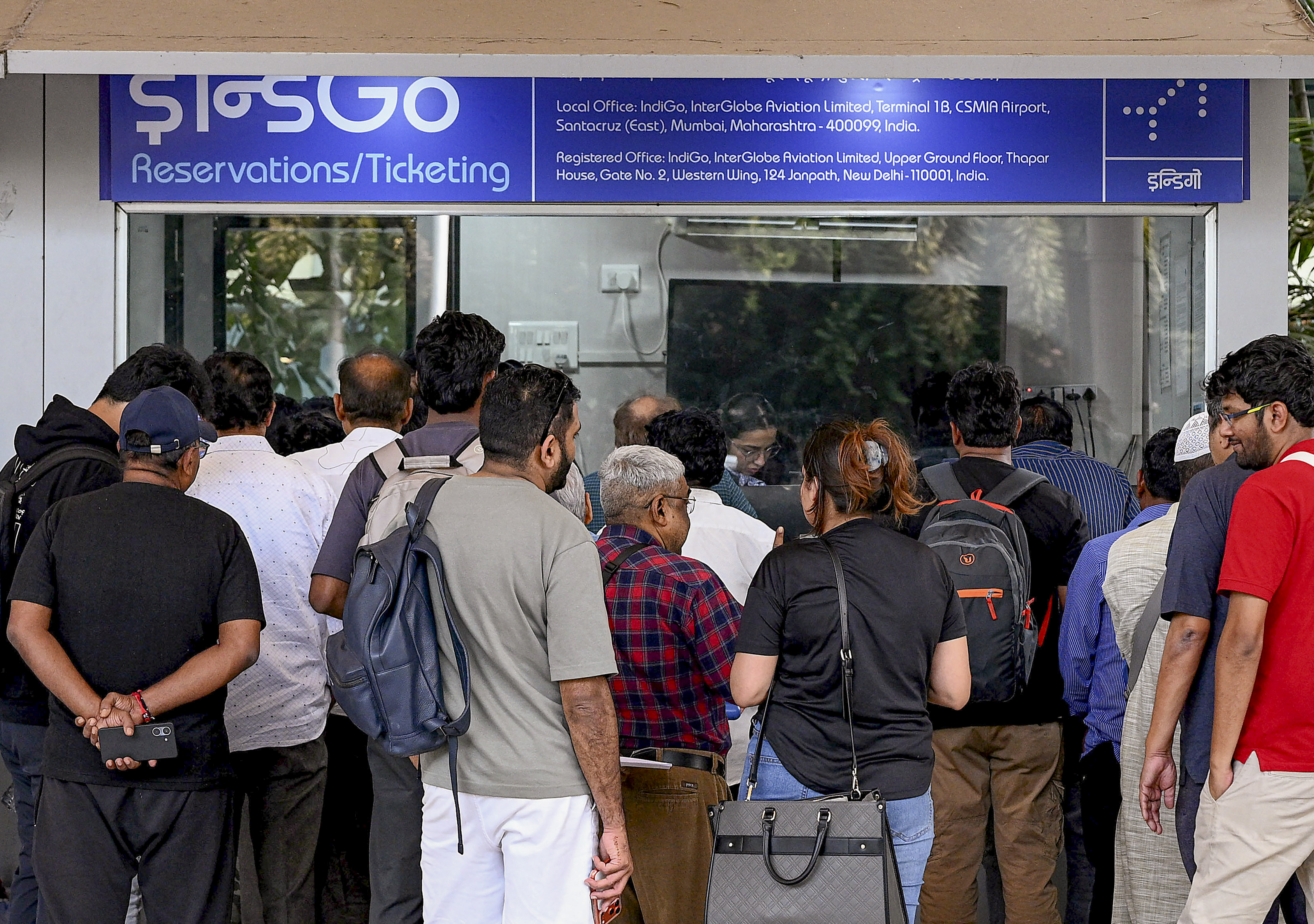 IndiGo Fiasco Live: Cancelled Flights Number Rises Over 1200; DGCA To ...