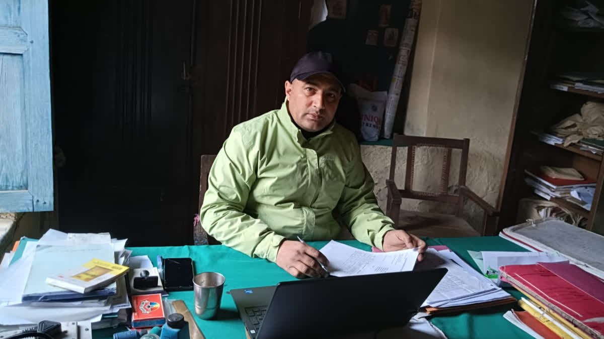 Patwari Beaten Up For Refusing To Falsify Report
