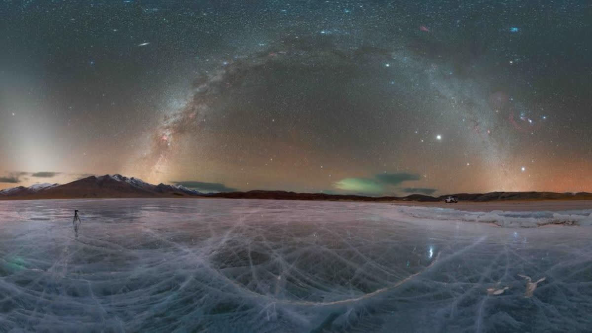 Zodiacal Light, Jupiter, And Frozen Ladakh Lake: Dorje Angchuk's Winter ...