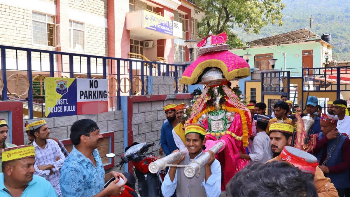 Deity's Annual Visit To Police Station Marks Unique Kullu Dussehra ...