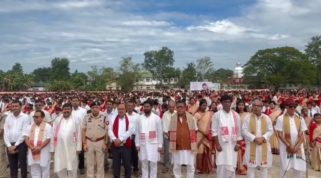 আজি ৰাজ্যজুৰি গুঞ্জৰিত হৈ থাকিল কেৱল 'মানুহে মানুহৰ বাবে...'