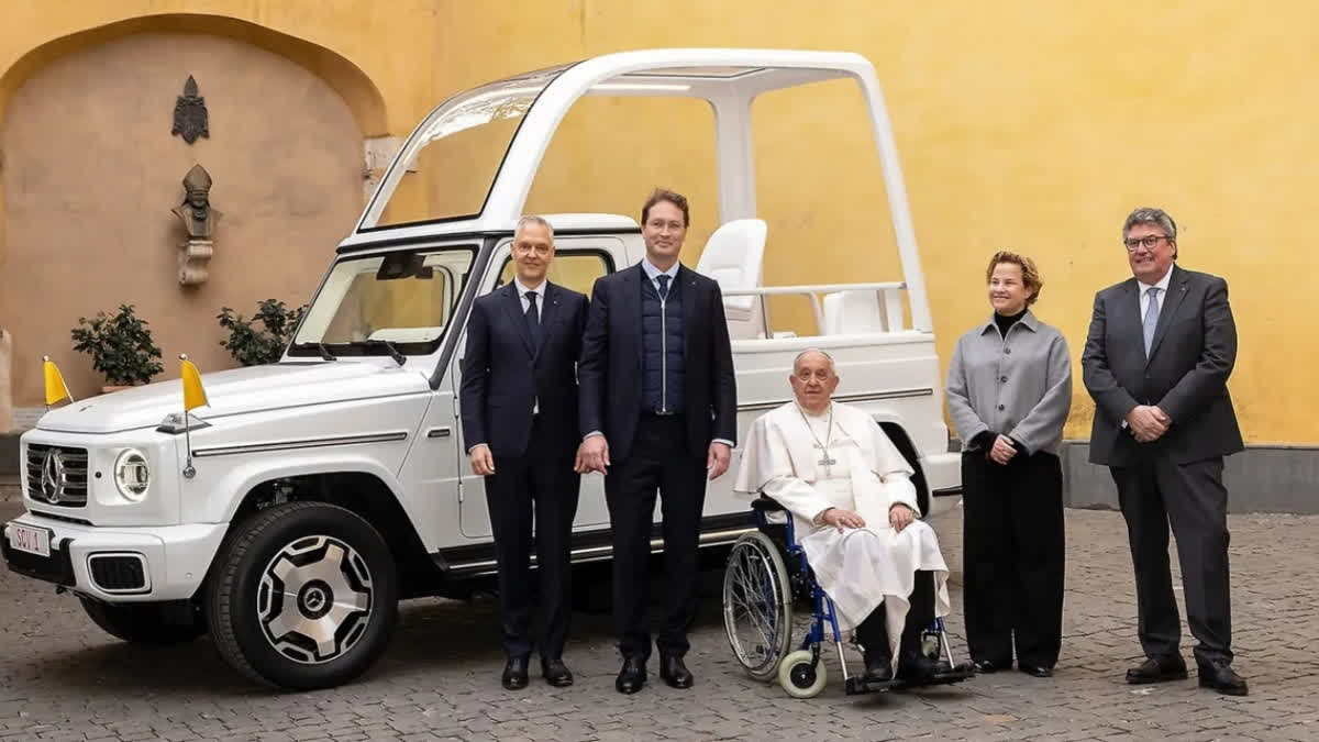 Pope Francis Gets First Electric Popemobile From Mercedes-Benz