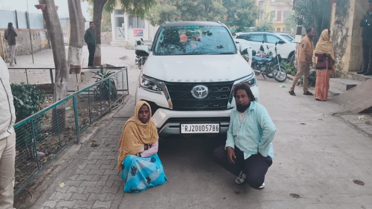 लग्जरी गाड़ी से करते थे नशे की तस्करी, शक न हो इसलिए रखता था महिला को ...