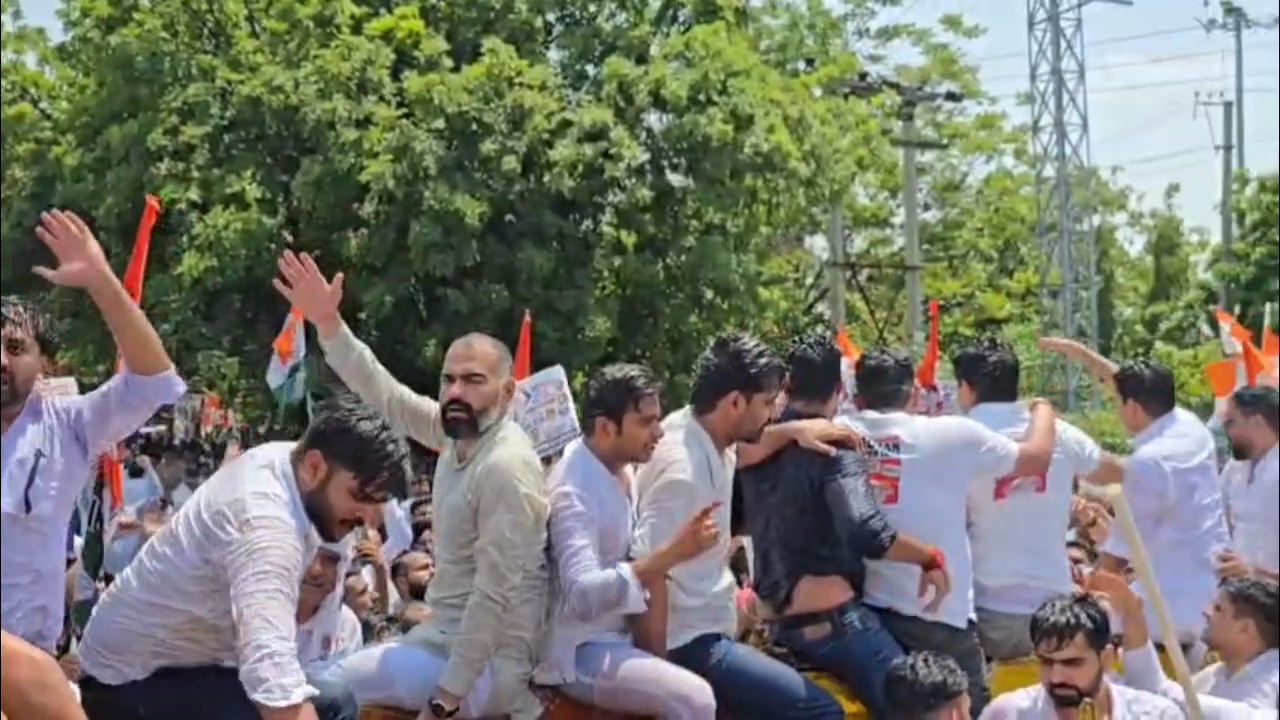 Congress Workers Face Water Cannon Action During Protest Outside ...