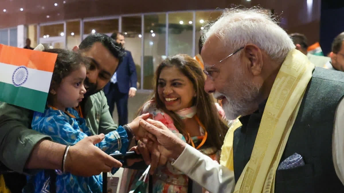 PM Modi Gets Grand Welcome In Brazil, Indian Diaspora Perform Dance On ...