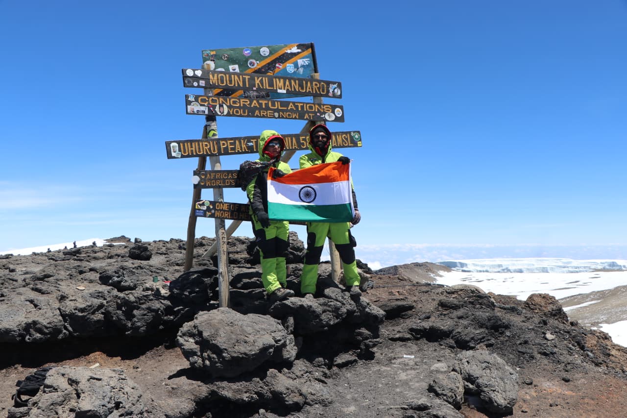 Engagement Atop Mount Kilimanjaro, Marriage In Uttarakhand Hills ...