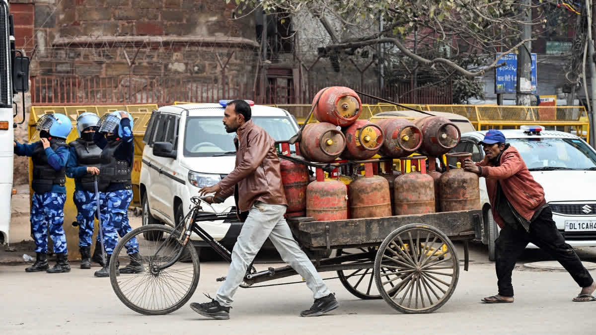West Asia Conflict: Domestic LPG Cylinder Costlier By Rs 60, Commercial ...