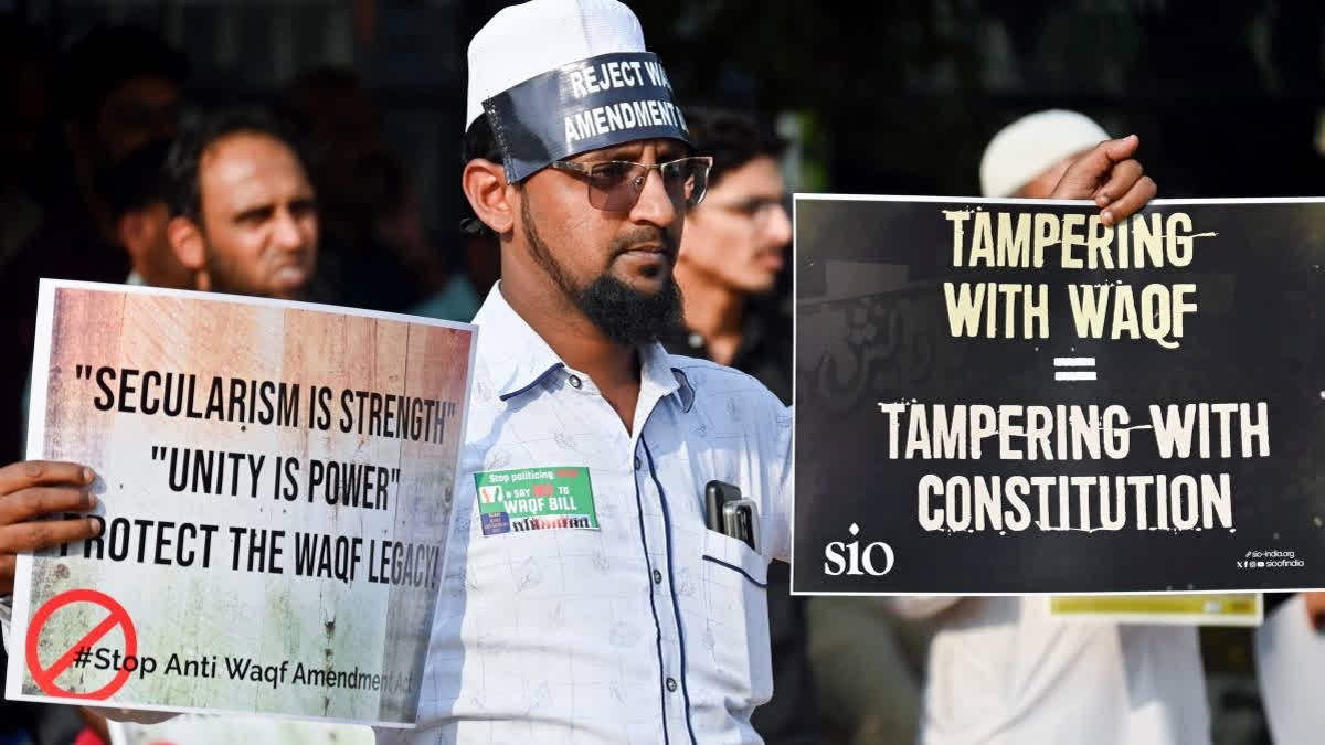 Anti-Waqf Protest: West Bengal's Murshidabad On Boil; Police Vehicles ...