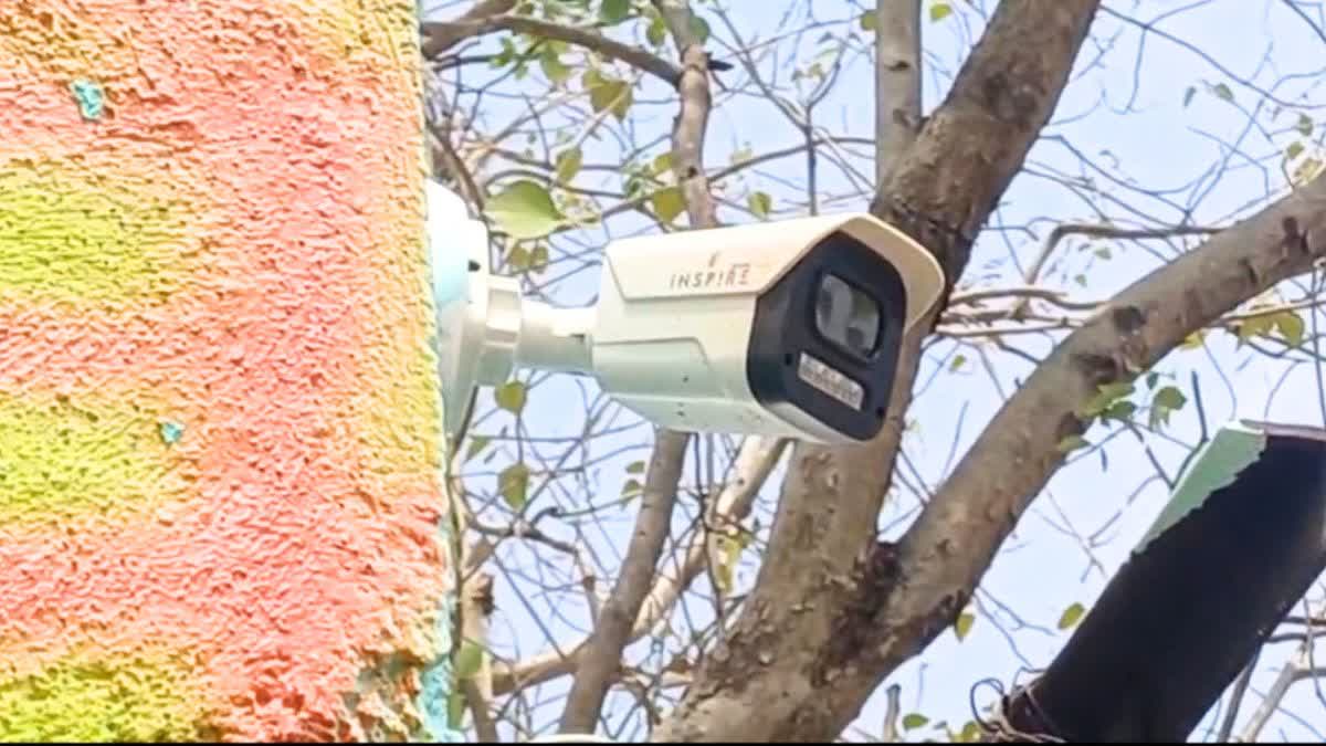CCTV नव्हे गावाच्या यशोगाथेचं प्रतीक ! गावात अगोदर व्हायची सतत भांडणं ...