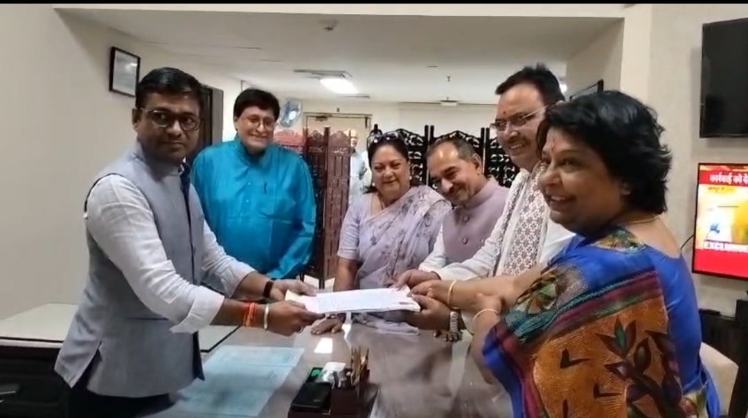 भाजपा के राज्यसभा उम्मीदवार सतीश पूनिया और अलका गुर्जर ने भरा नामांकन ...