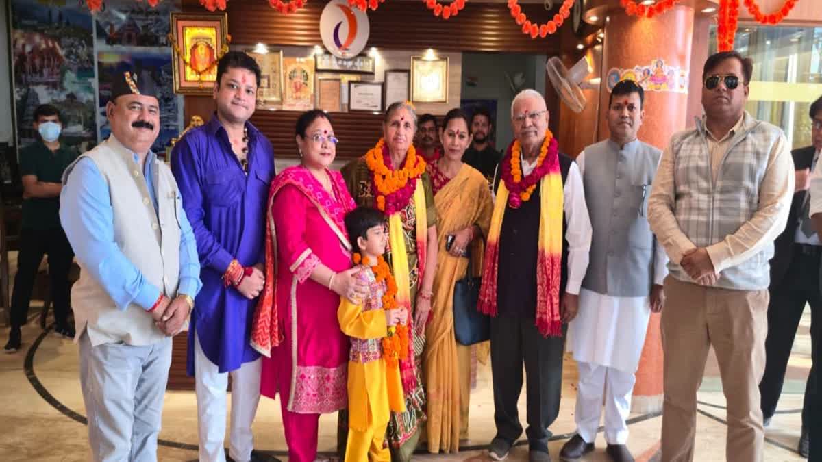 PM Modi's Sister, Her Husband Arrives In Rishikesh On Six-Day Tour