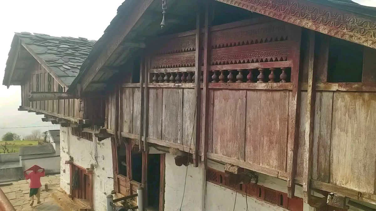Uttarakhand | 200-Year-Old Deodar Wood House Reflects Earthquake ...