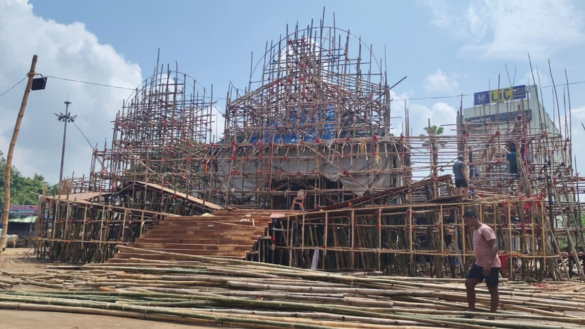 Bhubaneswar Durga Puja: Pandals With Ramoji Film City's Mahabharat Set ...