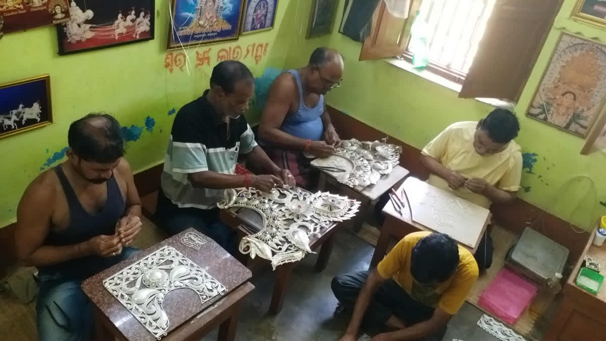 Cuttack's Silver Filigree Artisans Keep Age-Old Tradition Alive, 37 ...