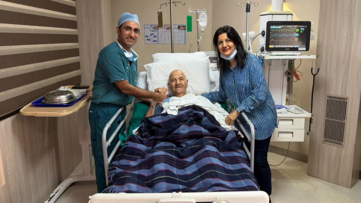 A Jaipur Doctor Performs TAVI Method On Veteran Actor Prem Chopra