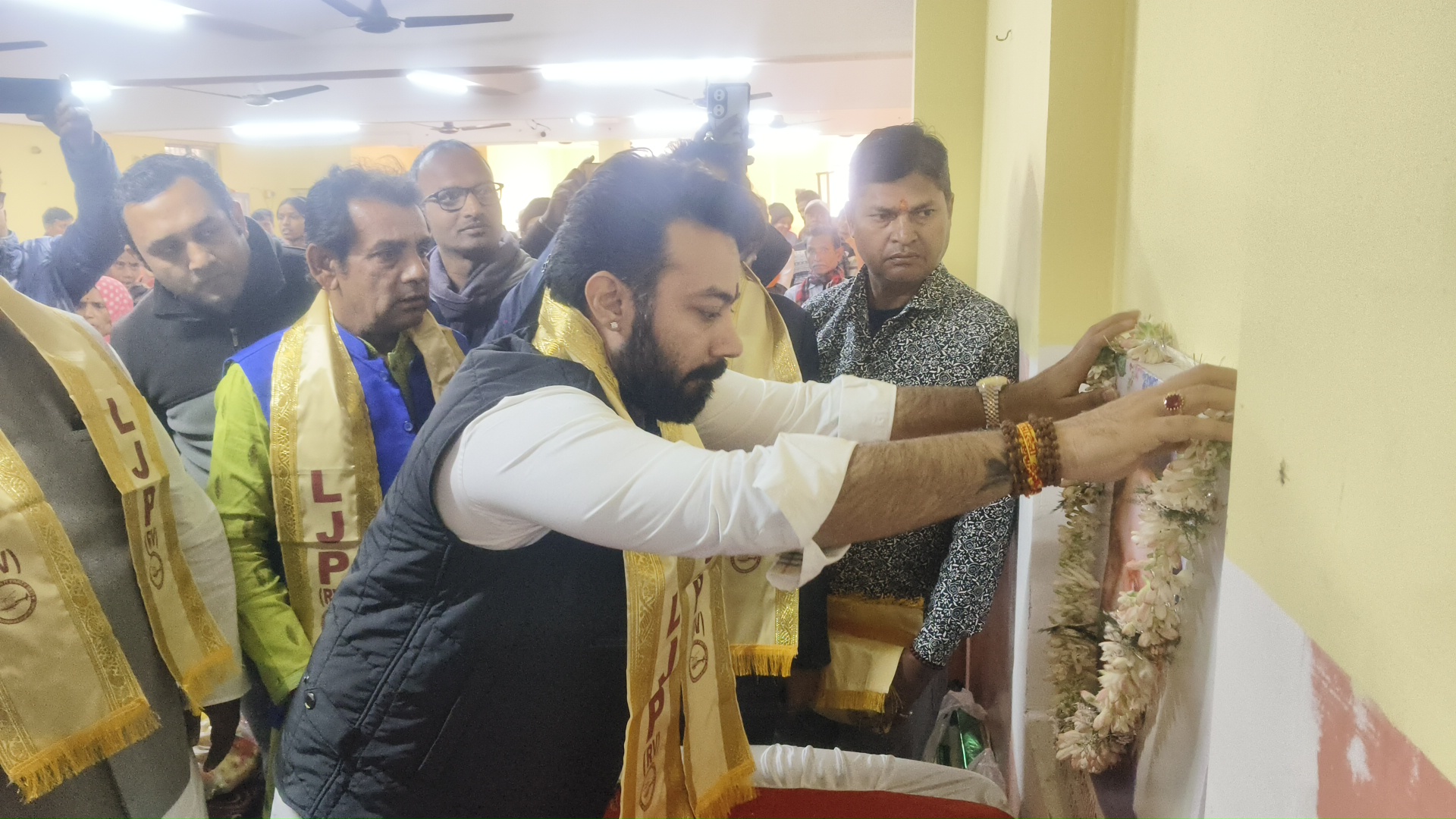 'দুর্নীতিতে পুরোপুরি যুক্ত মমতা', বঙ্গে প্রচারে এসে NDA সরকার গড়ার ডাক ...