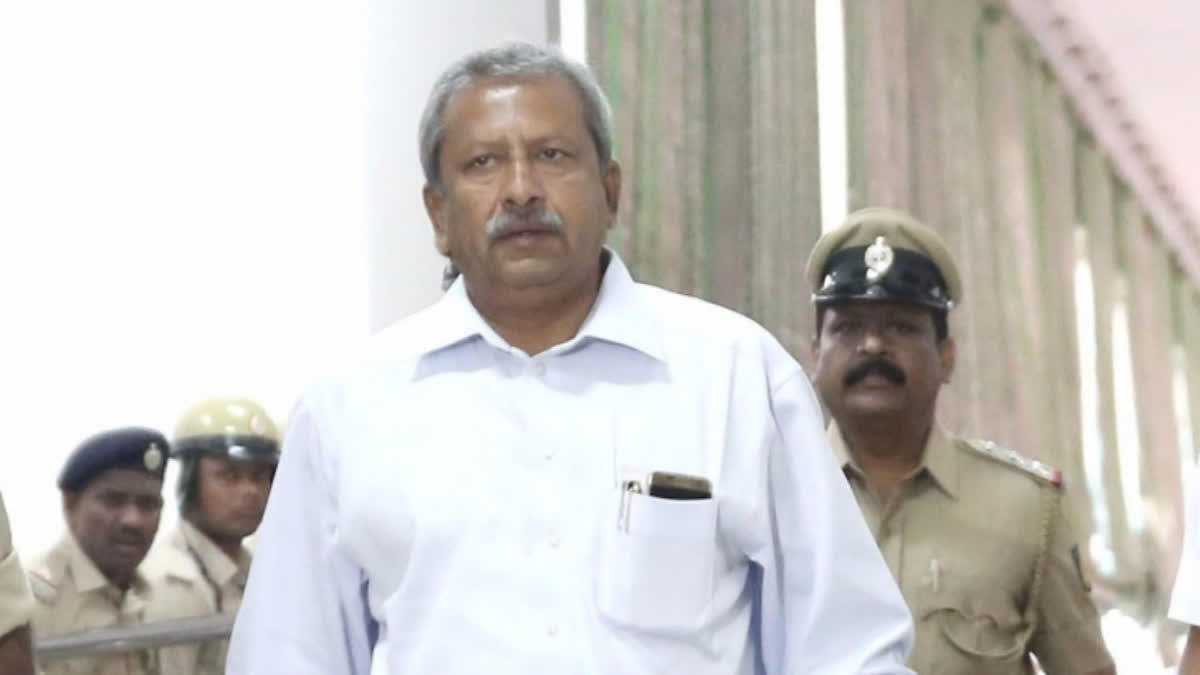 BJP MLA Byrathi Basavaraj Arrested At Kempegowda International Airport ...