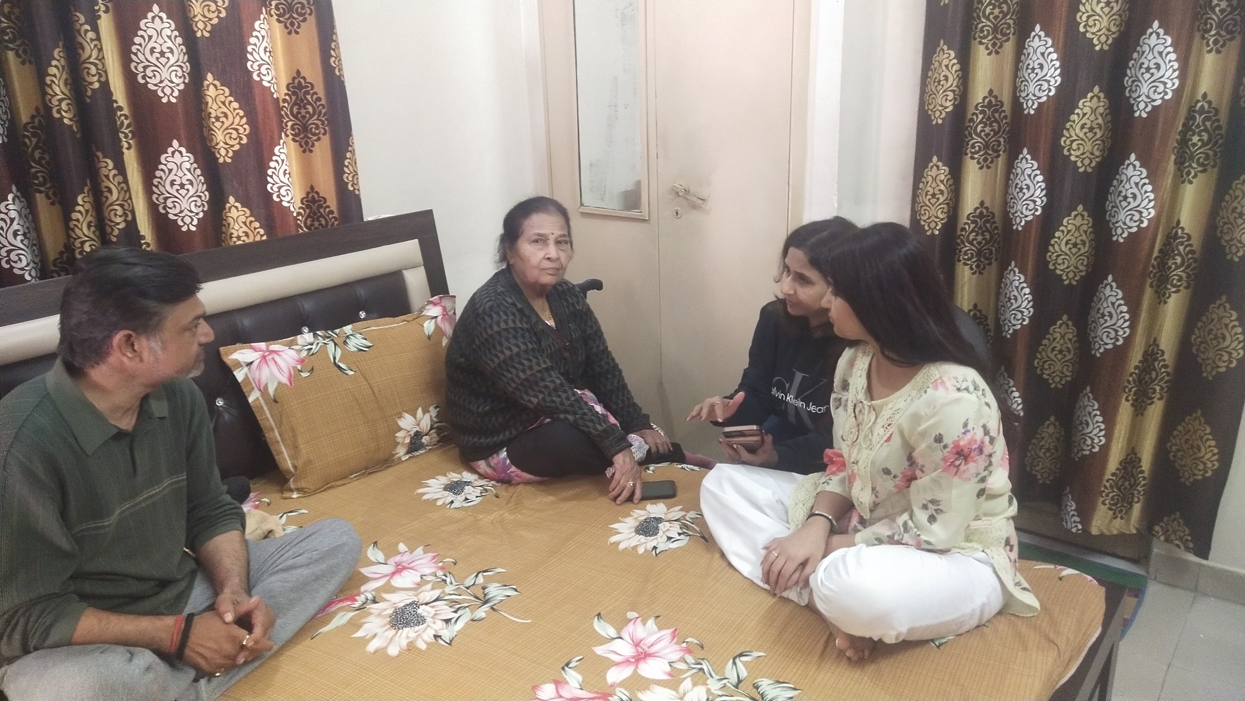 Menka Soni: Lucknow Woman Who Fed 2,500 Americans A Day, Now Runs Their ...