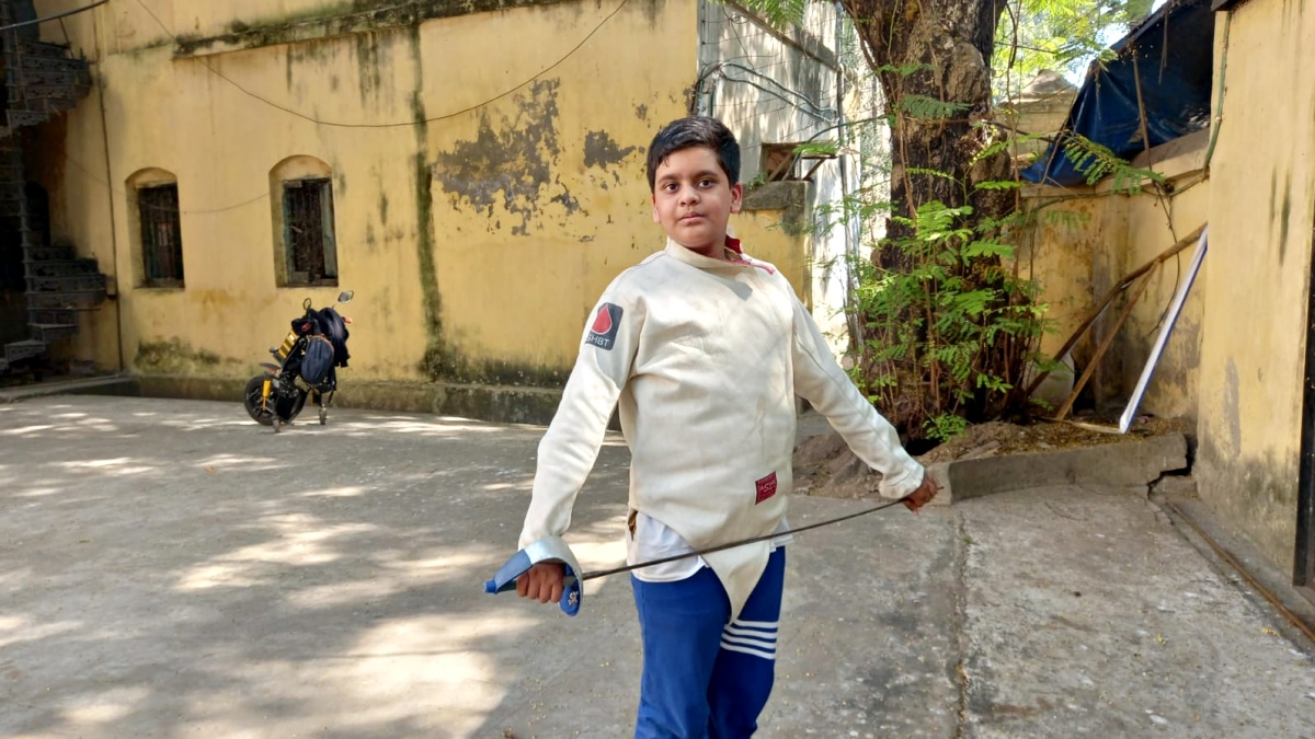 বাংলায় ফিরবে অসি-খেলার রমরমা ? বিবেকানন্দ রোডের অ্যাকাডেমিতে ডালপালা ...