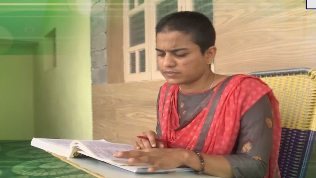 IFS Ranker Vaasanthi Proves That With Dedication And Hard Work Any Goal ...