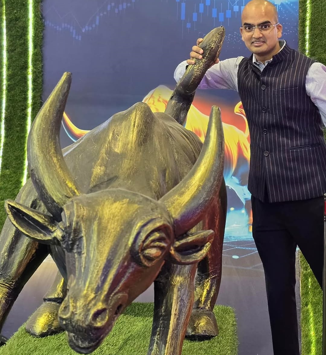 2 डॉलर का पहला शेयर, आज ₹2000 करोड़ का मालिक, स्टॉक मार्केट गुरु रवि आर ...