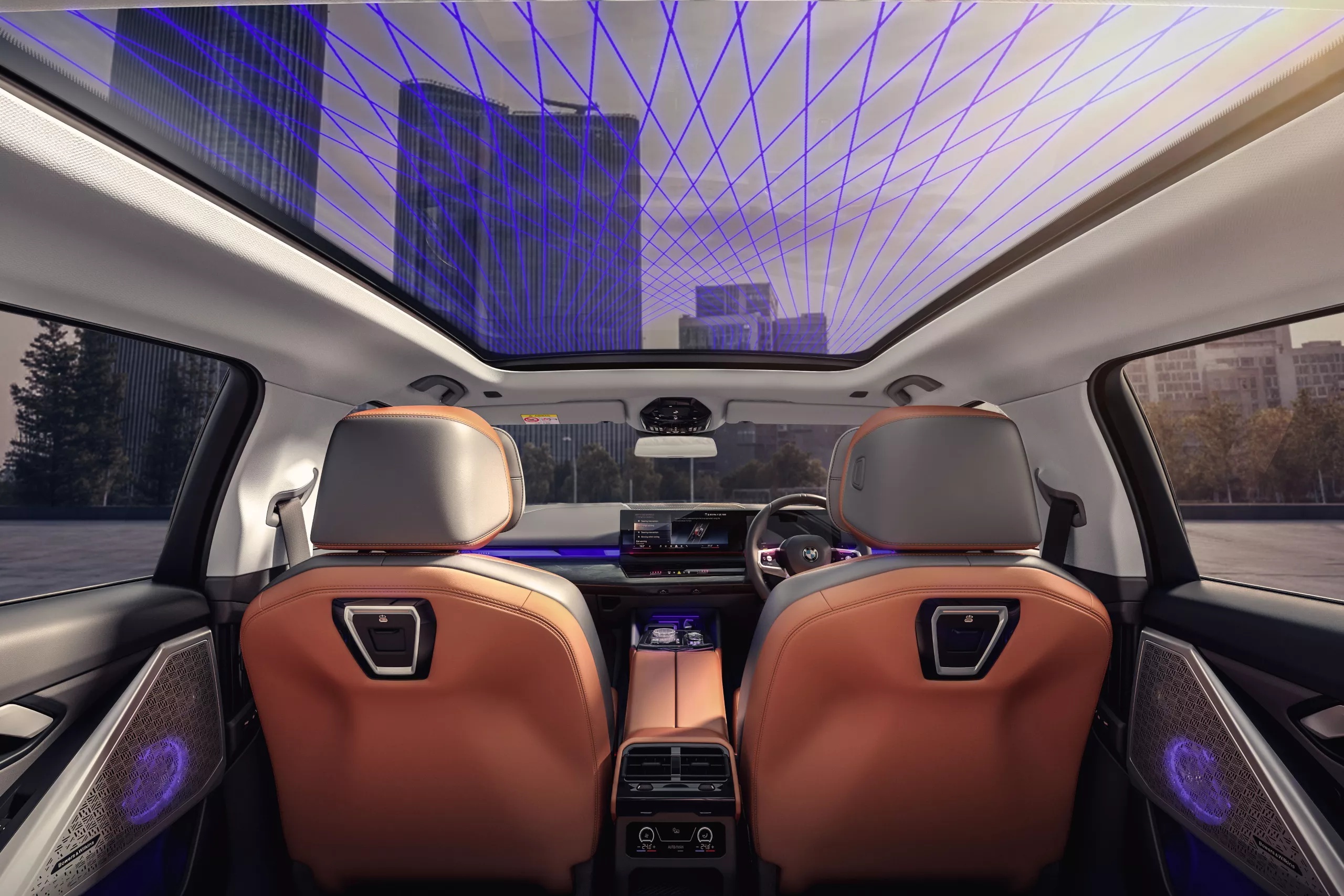 BMW 5 Series LWB Now Gets Illuminatd Panoramic Sunroof And Driving ...