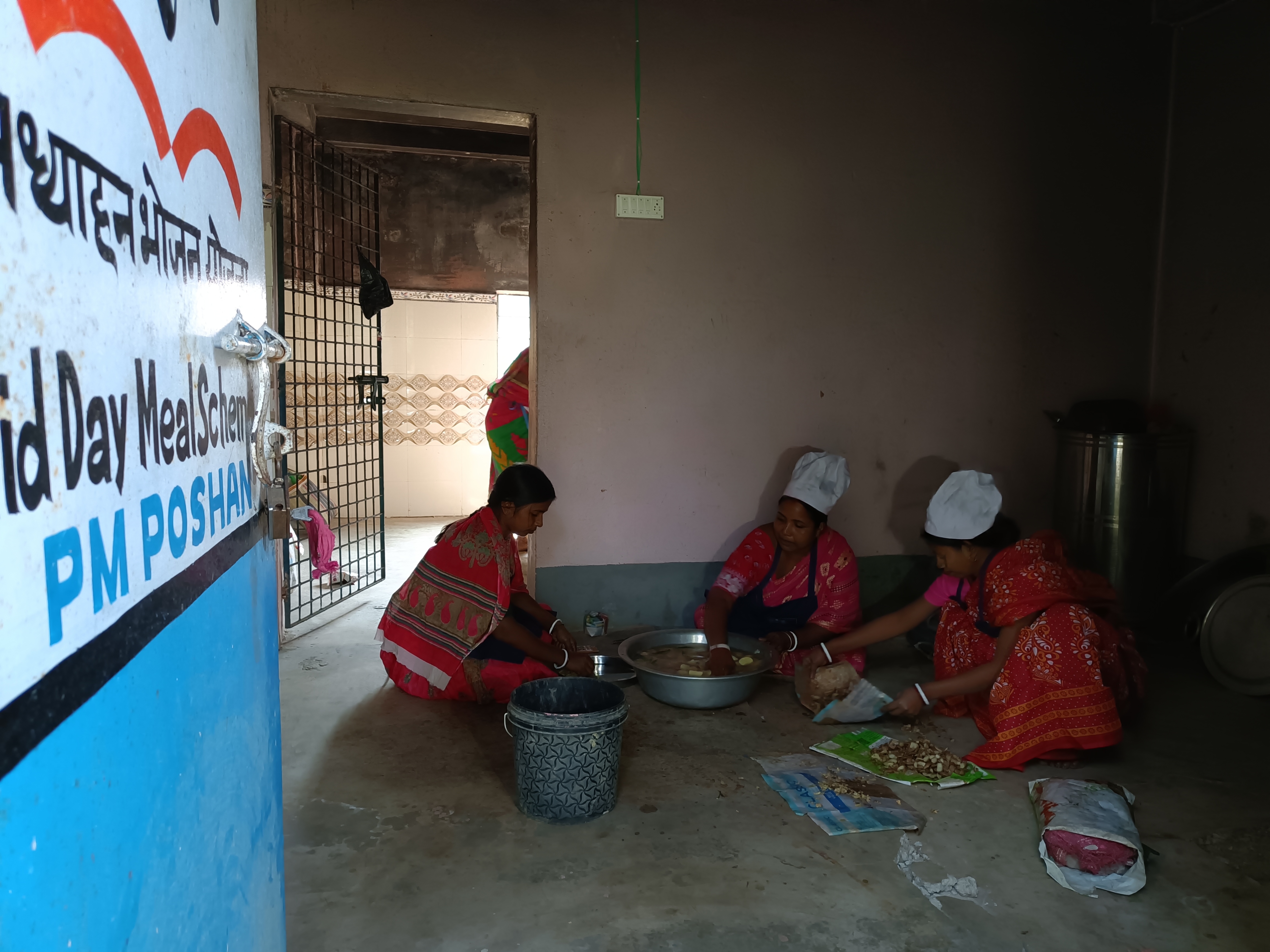 Hugo Chavez Came, Sent Donations! This Bengal School Prays For Peace In ...