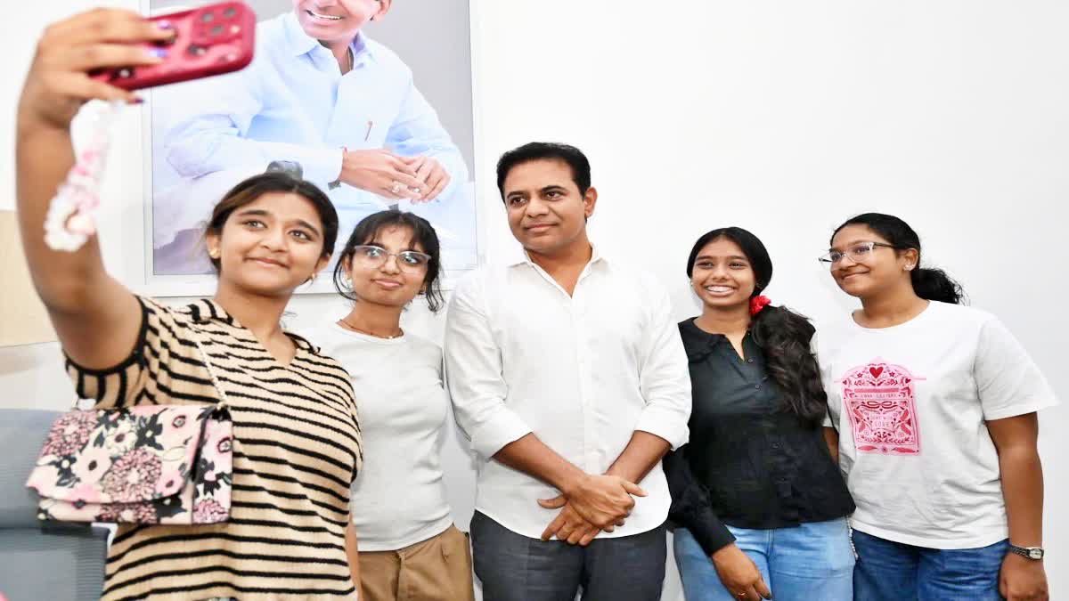 సరికొత్త వ్యూహంతో బీఆర్ ఎస్ Gen-Z పాలిటిక్స్ - వచ్చే ఎన్నికల్లో యువ ...