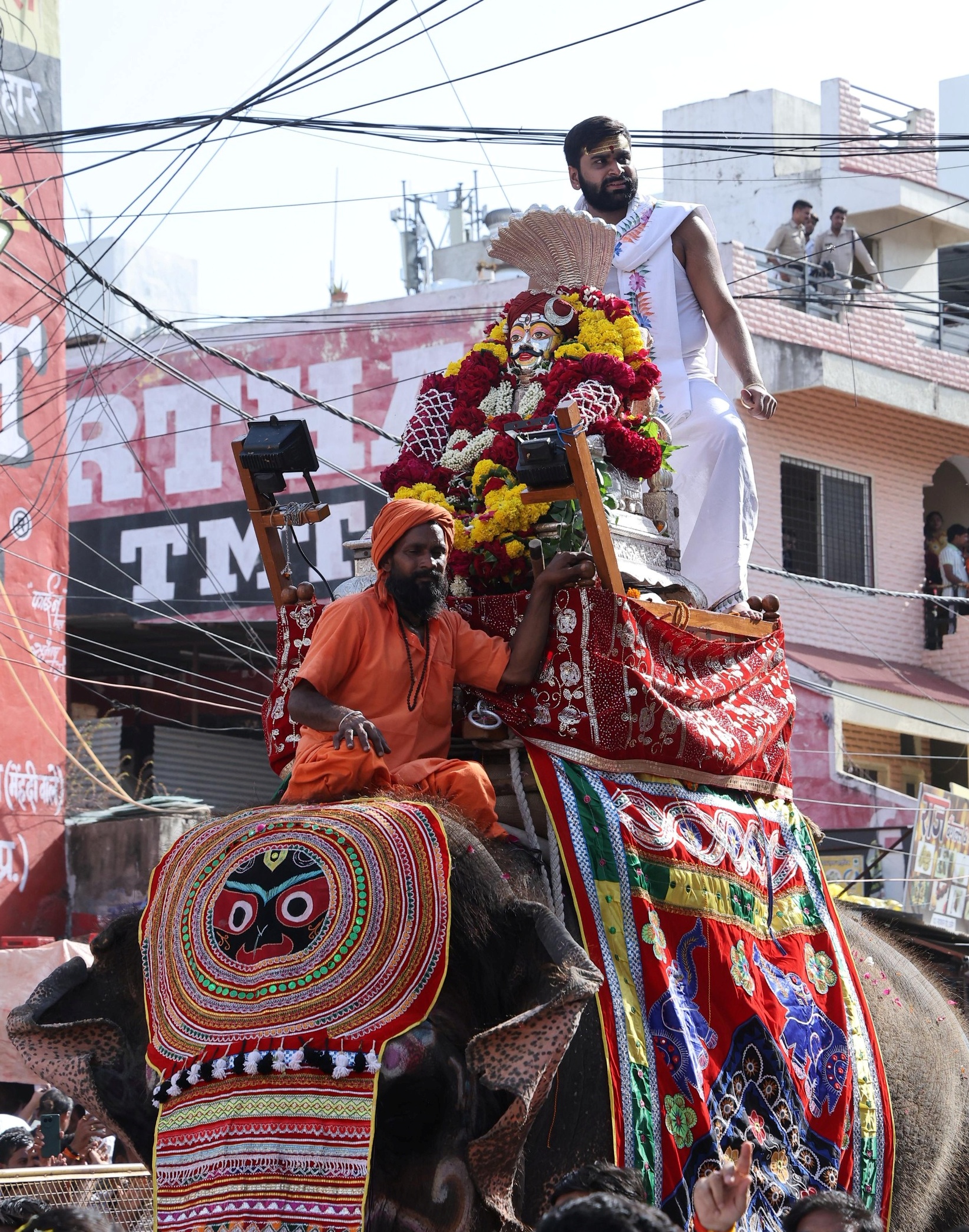 महाकाल लोक में नखरीला हाथी, इसे चाहिए VIP ट्रीटमेंट और रोजाना ढाई ...