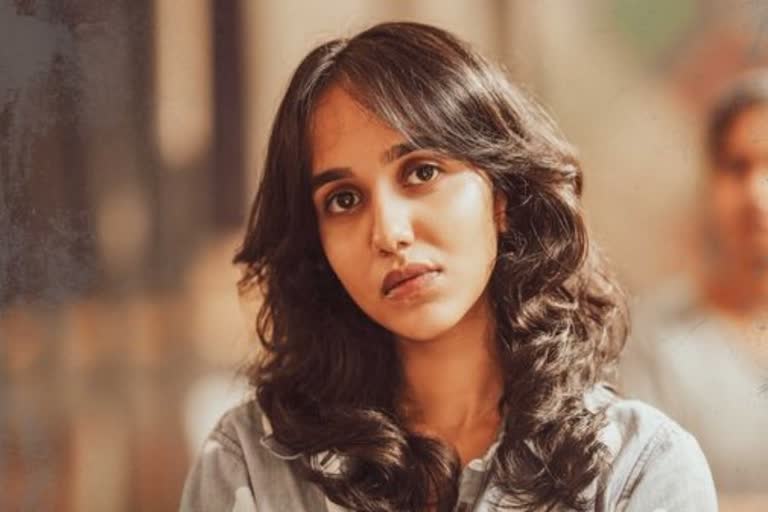 ഫെമി മാത്യു ആയി അനഘ മായ രവി; ക്യാരക്‌ടര്‍ പോസ്‌റ്ററുമായി മമ്മൂട്ടി