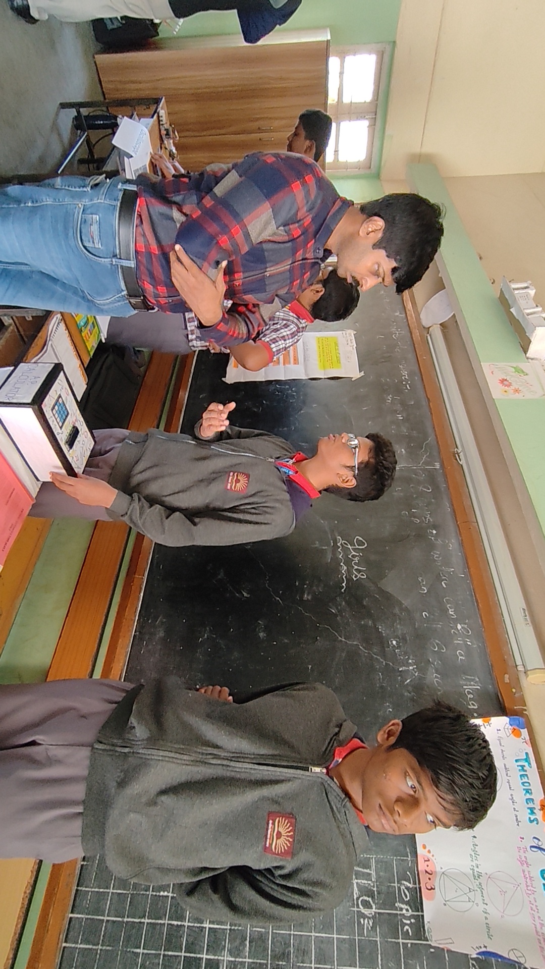 ଅଂଶୁମାନଙ୍କ ନିଆରା ଗଣନାଯନ୍ତ୍ର AP Calculator; ଗଣିତରୁ ବିଜ୍ଞାନ ସବୁ ଫର୍ମୁଲାର ...