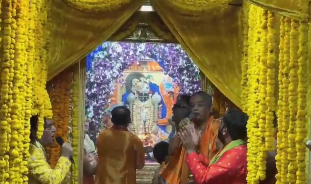 દ્વારકામાં ભક્તોનું ઘોડાપૂર, અધિક માસ દરમિયાન 17 લાખથી વધુ દર્શનાર્થીઓ ...