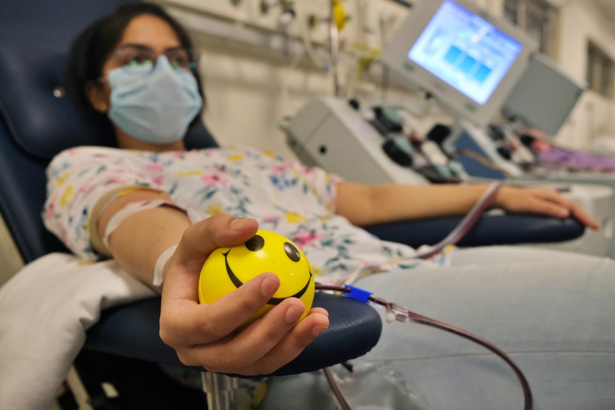 Reasons Why Blood Donation Is Still Essential in the Era of Robotic Surgery