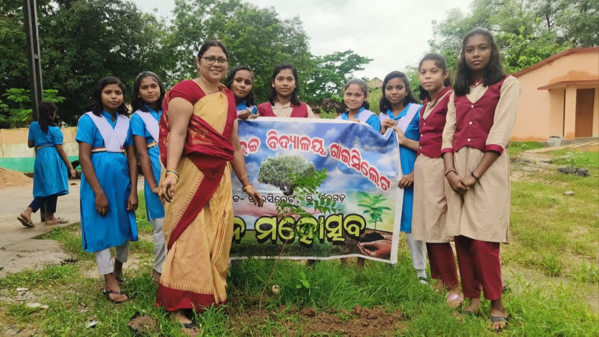 Odisha's School Teacher Doing Her Bit To Make The Planet A Better Place ...