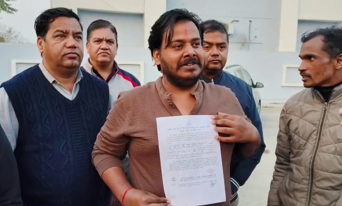 पूर्व कैबिनेट मंत्री अरविंद पांडे की बढ़ीं मुश्किलें, आवास पर अतिक्रमण ...
