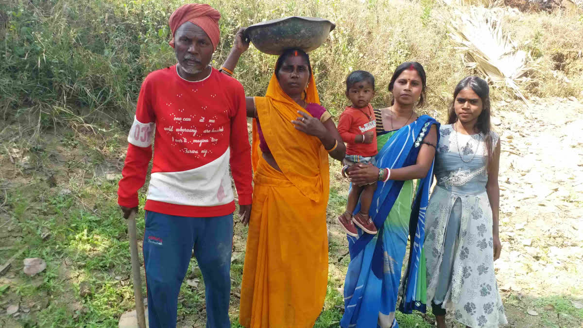Neck-Deep In Poverty, Gaya Man Gives 16 Years Of Life To Dig Ponds As ...