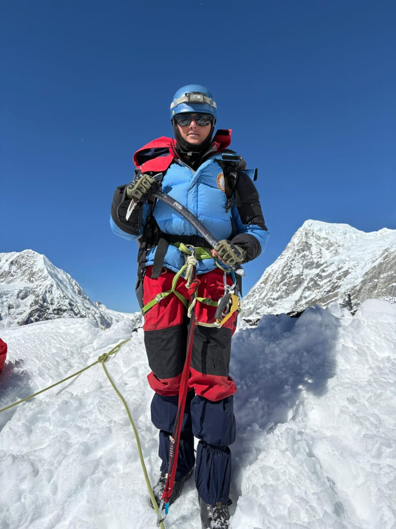 सड़क हादसे में NCC कैडेट डुमेश कुमारी की मौत, माउंट बीसी रॉय शिखर पर ...