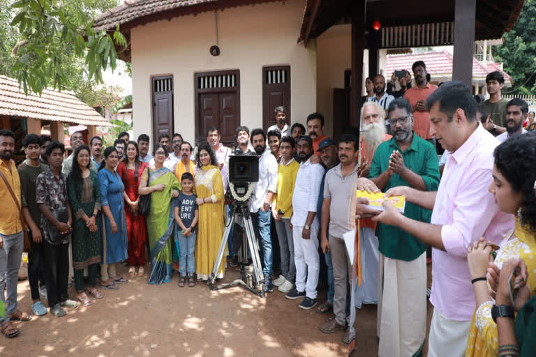 Actor Raveendra Jayan directorial debut നടൻ രവീന്ദ്ര ജയൻ സംവിധാന ...