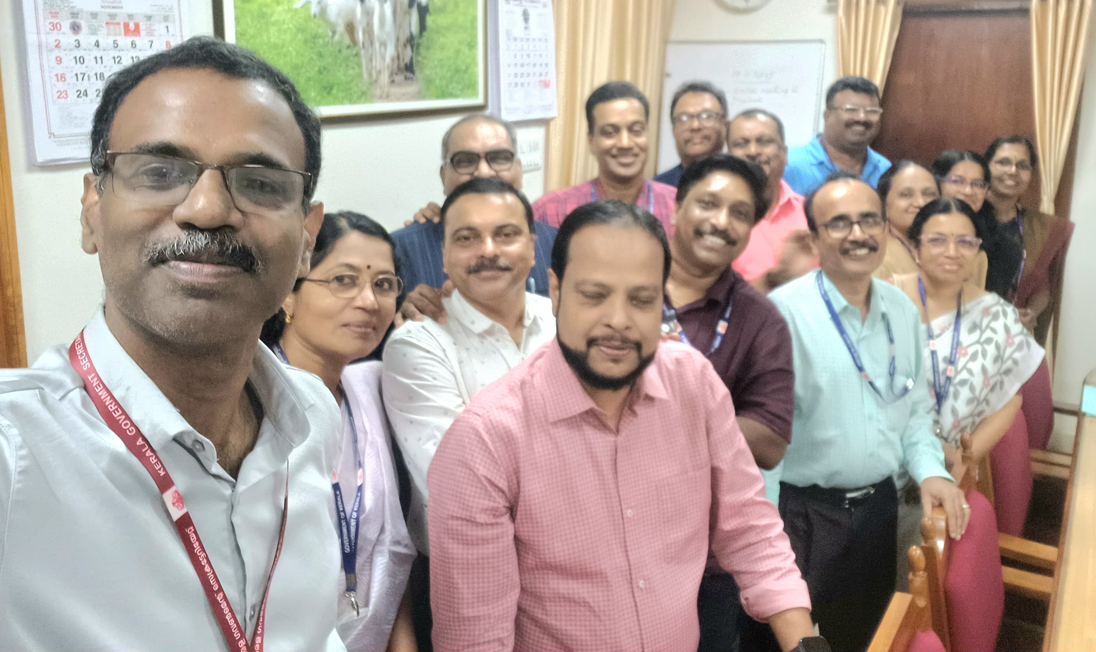 Studied In Same Batch, Retiring On Same Day: 14 Veterinary Officers ...