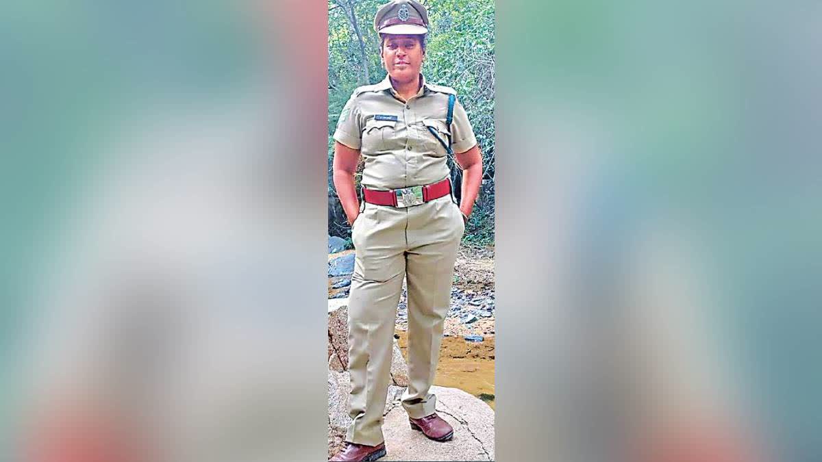 International Forest Day: Inspiring Story of Beat Officer Chitra, Who ...