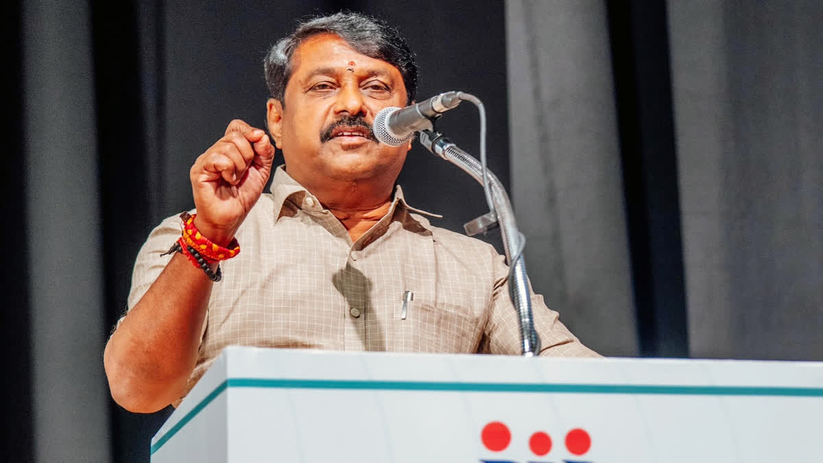 TN BJP Chief Nainar Declines To Commit On Bringing Panneerselvam ...