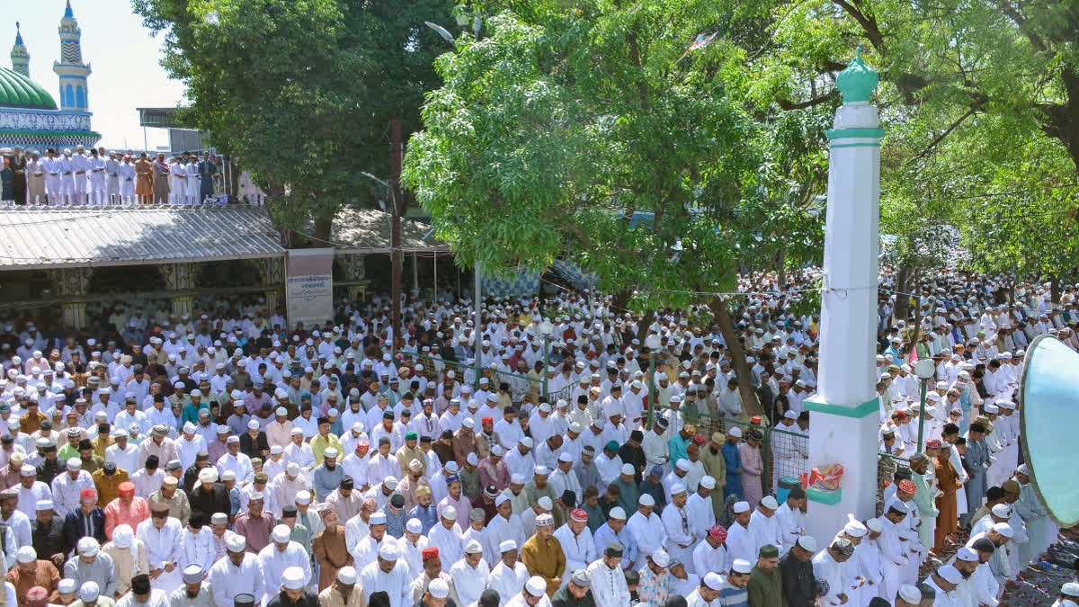 After Yogi's Namaz Remarks, Clerics Say Eid Prayers at Mosques, Eidgahs ...