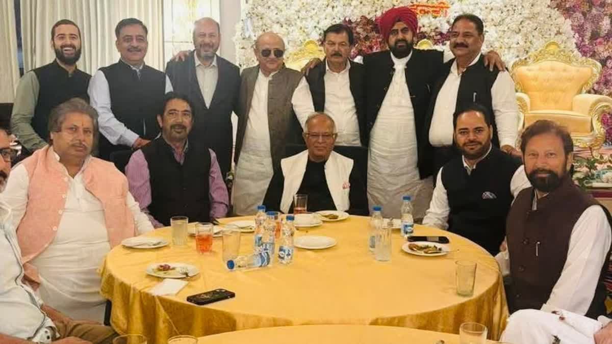 Congress' Fact-Finding Committee Takes Feedback From Leaders In Kashmir ...