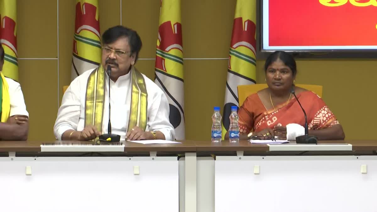 'ఒక దళిత బిడ్డ దిల్లీ వెళ్లి బొటనవేలు కోసుకునే దుస్థితి ఎందుకు వచ్చిందో ...